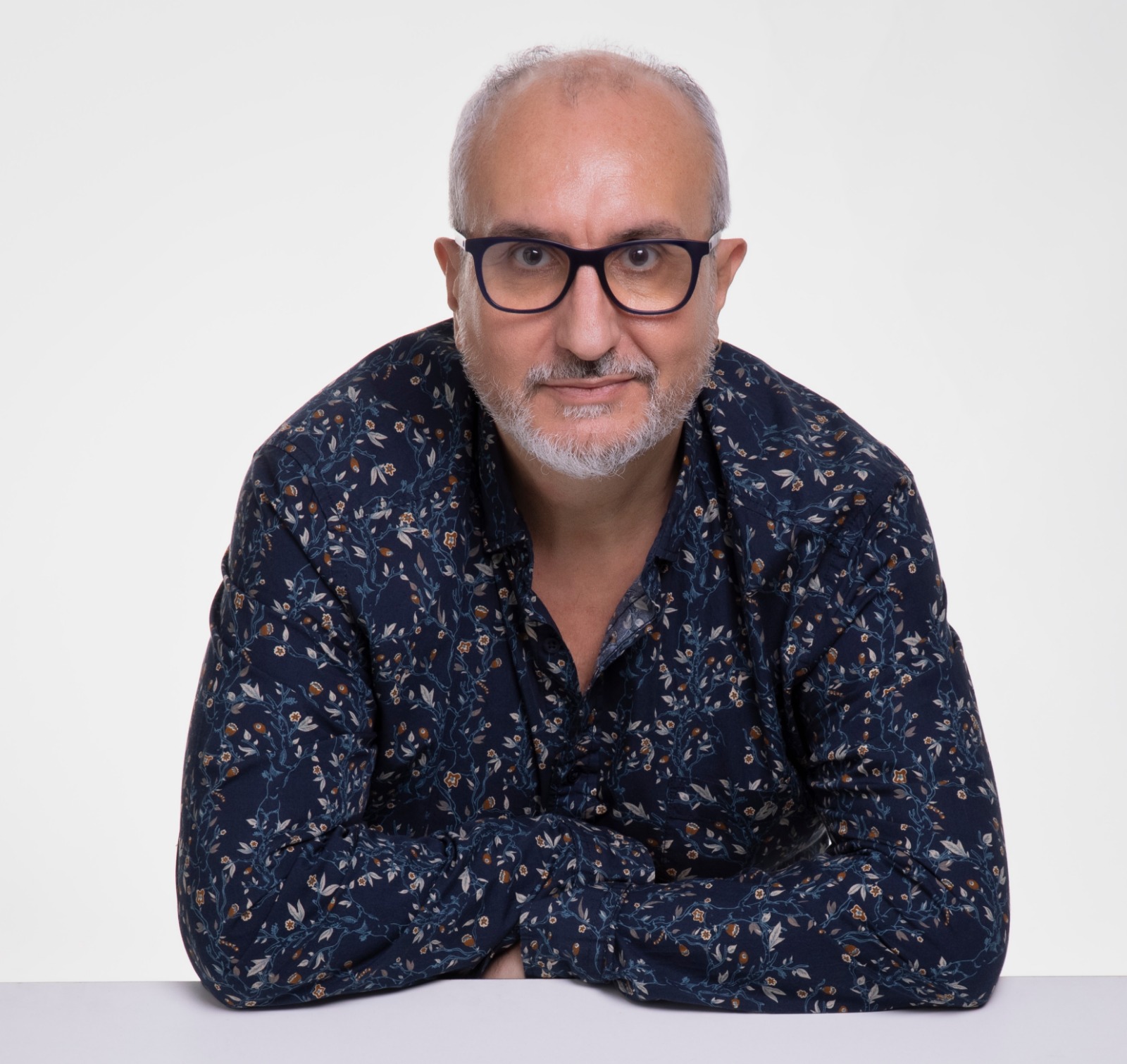 Escritor y divulgador de curiosidades - Alfred López